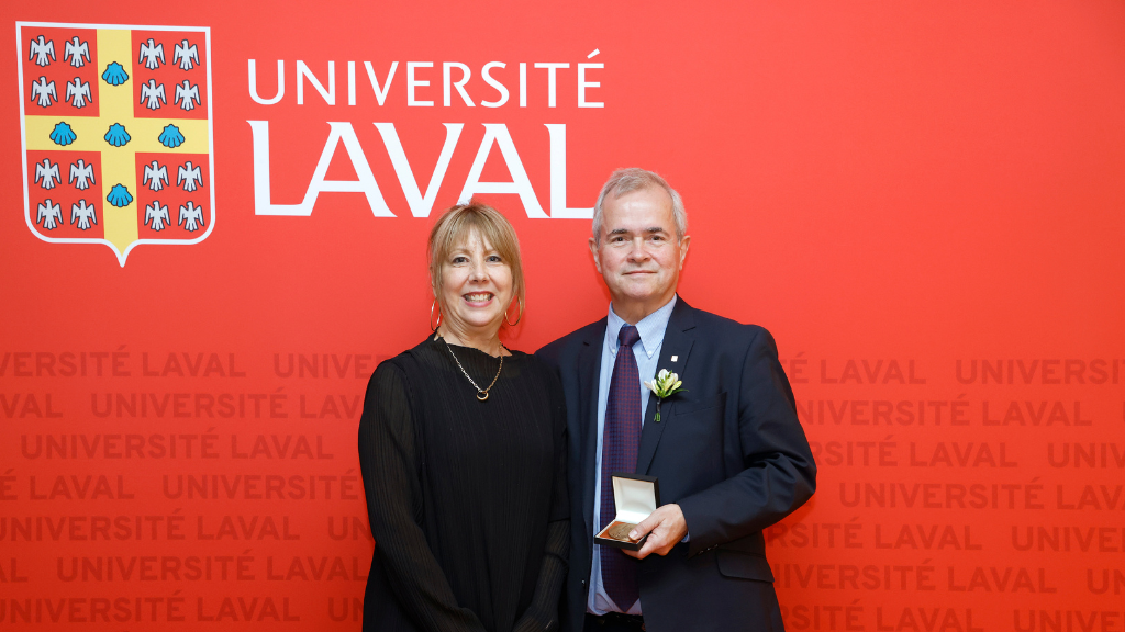 L'Université Laval décerne le titre de professeur émérite à Yves ...